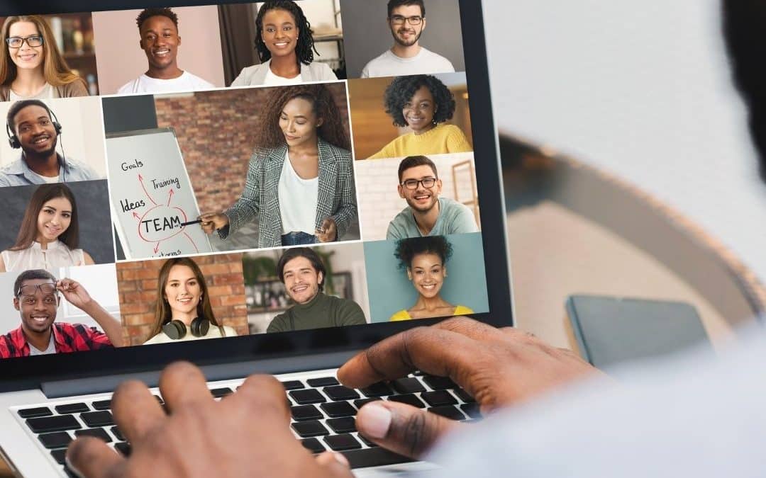 Episode 28: 1-on-1 or Group Coaching – Which is Better? – Attract ...